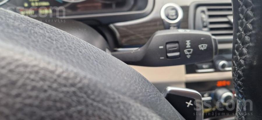 Melns BMW 520 2012 Daugavpils, ar dzinēja tilpumu 2.00 L un nobraukumu 272 tūkst. km par 9850 €, foto 12 vietnē AUTOMOTO.COM.LV