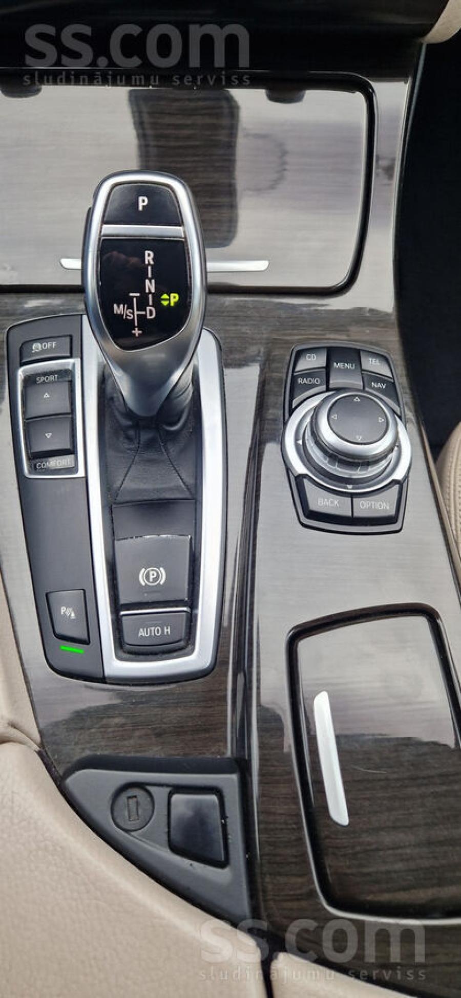 Melns BMW 520 2012 Daugavpils, ar dzinēja tilpumu 2.00 L un nobraukumu 272 tūkst. km par 9850 €, foto 14 vietnē AUTOMOTO.COM.LV