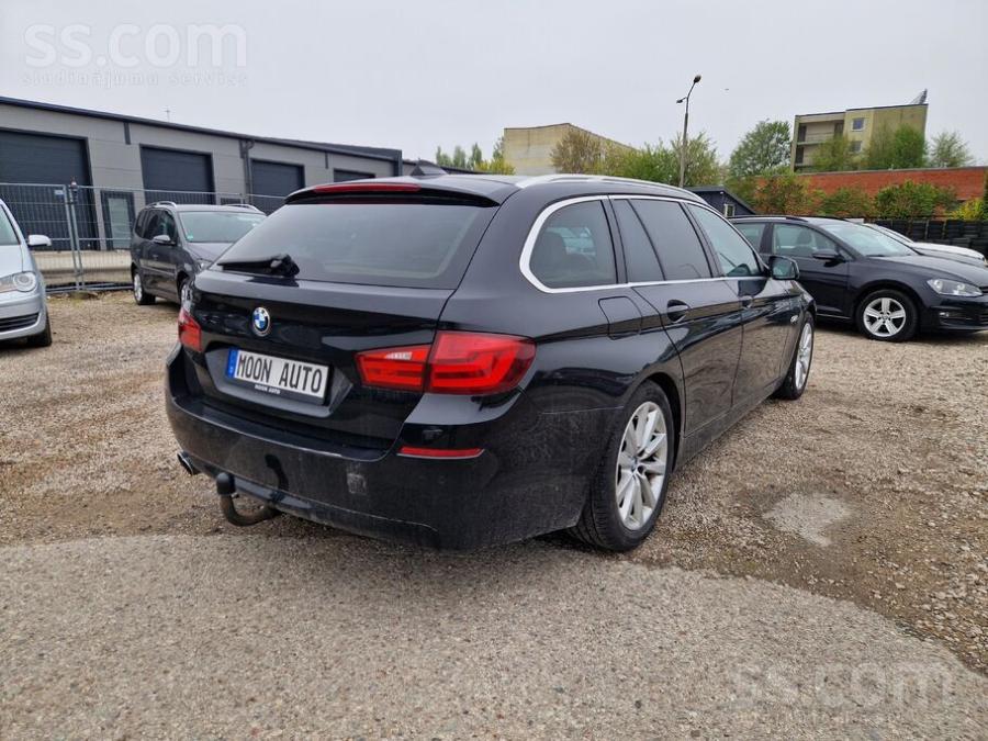 Melns BMW 520 2012 Liepāja, ar dzinēja tilpumu 2.00 L un nobraukumu 290 tūkst. km par 8590 €, foto 5 vietnē AUTOMOTO.COM.LV