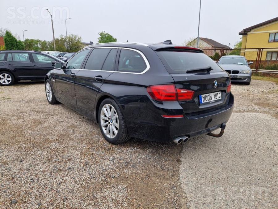 Melns BMW 520 2012 Liepāja, ar dzinēja tilpumu 2.00 L un nobraukumu 290 tūkst. km par 8590 €, foto 7 vietnē AUTOMOTO.COM.LV
