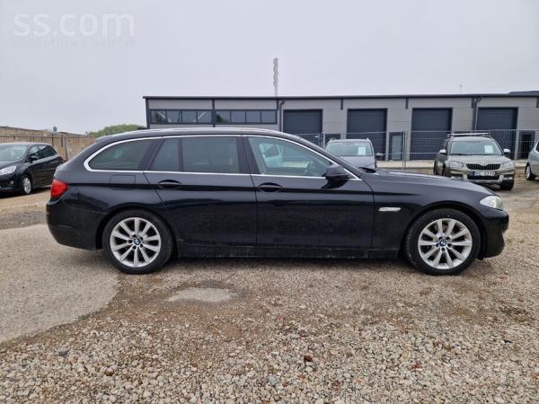 Melns BMW 520 2012 Liepāja, ar dzinēja tilpumu 2.00 L un nobraukumu 290 tūkst. km par 8590 €, foto 7 vietnē AUTOMOTO.COM.LV