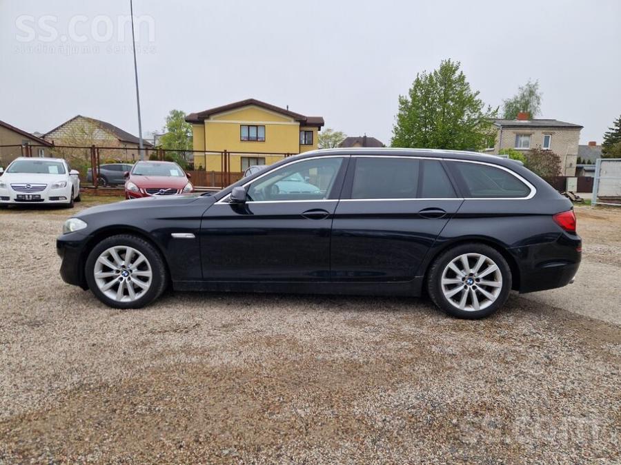 Melns BMW 520 2012 Liepāja, ar dzinēja tilpumu 2.00 L un nobraukumu 290 tūkst. km par 8590 €, foto 9 vietnē AUTOMOTO.COM.LV