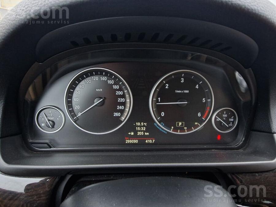 Melns BMW 520 2012 Liepāja, ar dzinēja tilpumu 2.00 L un nobraukumu 290 tūkst. km par 8590 €, foto 12 vietnē AUTOMOTO.COM.LV