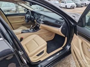 Melns BMW 520 2012 Liepāja, ar dzinēja tilpumu 2.00 L un nobraukumu 290 tūkst. km par 8590 €, foto 14 vietnē AUTOMOTO.COM.LV