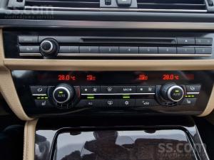 Melns BMW 520 2012 Liepāja, ar dzinēja tilpumu 2.00 L un nobraukumu 290 tūkst. km par 8590 €, foto 21 vietnē AUTOMOTO.COM.LV
