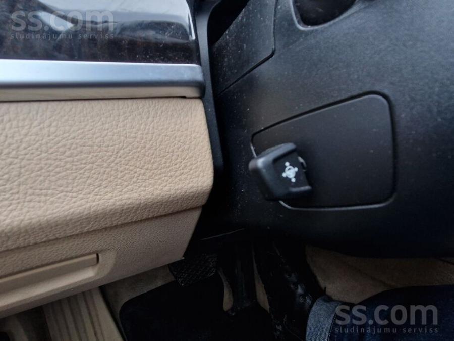 Melns BMW 520 2012 Liepāja, ar dzinēja tilpumu 2.00 L un nobraukumu 290 tūkst. km par 8590 €, foto 29 vietnē AUTOMOTO.COM.LV
