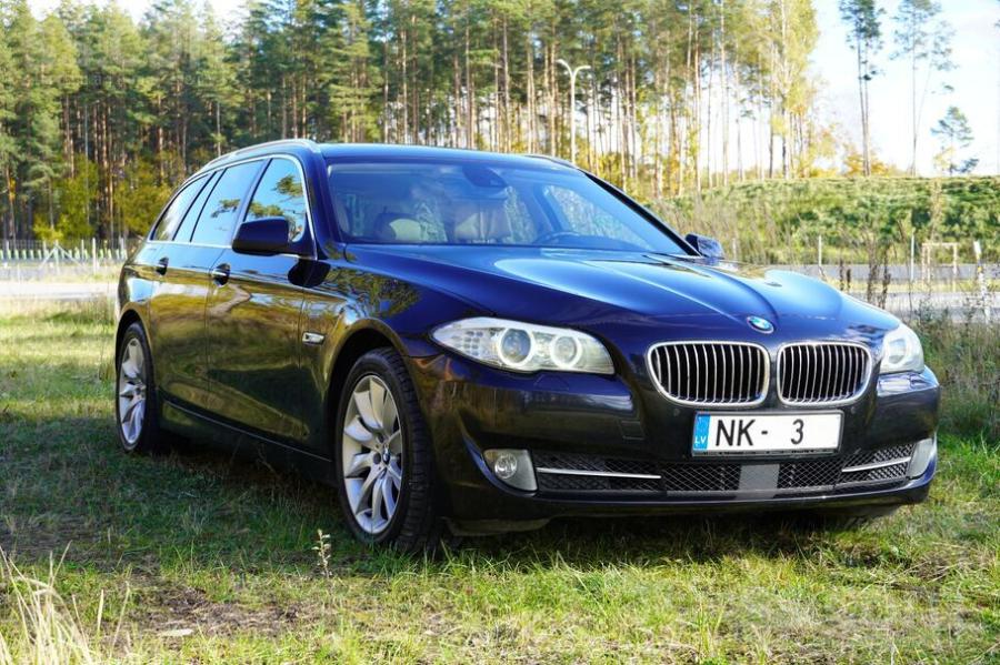 Black BMW 520 2012 in Riga, with an engine capacity of 2.00 L and mileage of 330 thousand km for 10000 €, photo 1 on AUTOMOTO.COM.LV