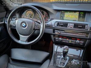Black BMW 520 2012 in Riga, with an engine capacity of 2.00 L and mileage of 359 thousand km for 9700 €, photo 14 on AUTOMOTO.COM.LV