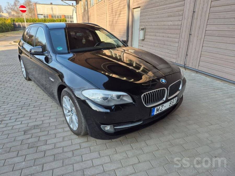 Melns BMW 520 2012 Jelgava, ar dzinēja tilpumu 2.00 L un nobraukumu 244 tūkst. km par 9300 €, foto 6 vietnē AUTOMOTO.COM.LV