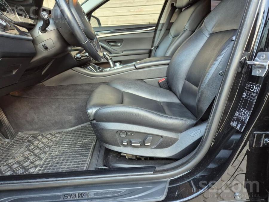 Melns BMW 520 2012 Jelgava, ar dzinēja tilpumu 2.00 L un nobraukumu 244 tūkst. km par 9300 €, foto 9 vietnē AUTOMOTO.COM.LV