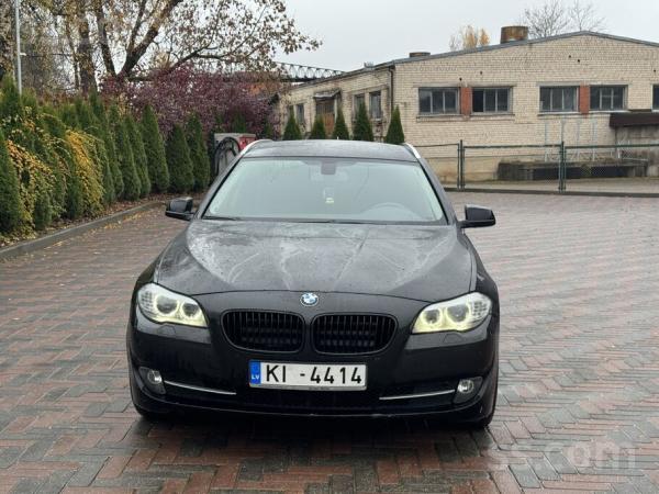 Черный БМВ 520 2012 в Алуксне, объемом двигателя 2.00 л и пробегом 320 тыс. км за 8000 €, фото 1 на AUTOMOTO.COM.LV
