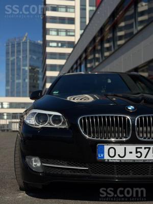 Melns BMW 520 2012 Rīga, ar dzinēja tilpumu 2.00 L un nobraukumu 271 tūkst. km par 8790 €, foto  vietnē AUTOMOTO.COM.LV