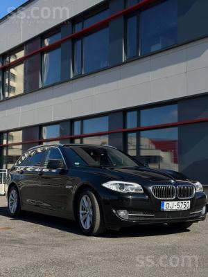 Black BMW 520 2012 in Riga, with an engine capacity of 2.00 L and mileage of 271 thousand km for 8790 €, photo 4 on AUTOMOTO.COM.LV