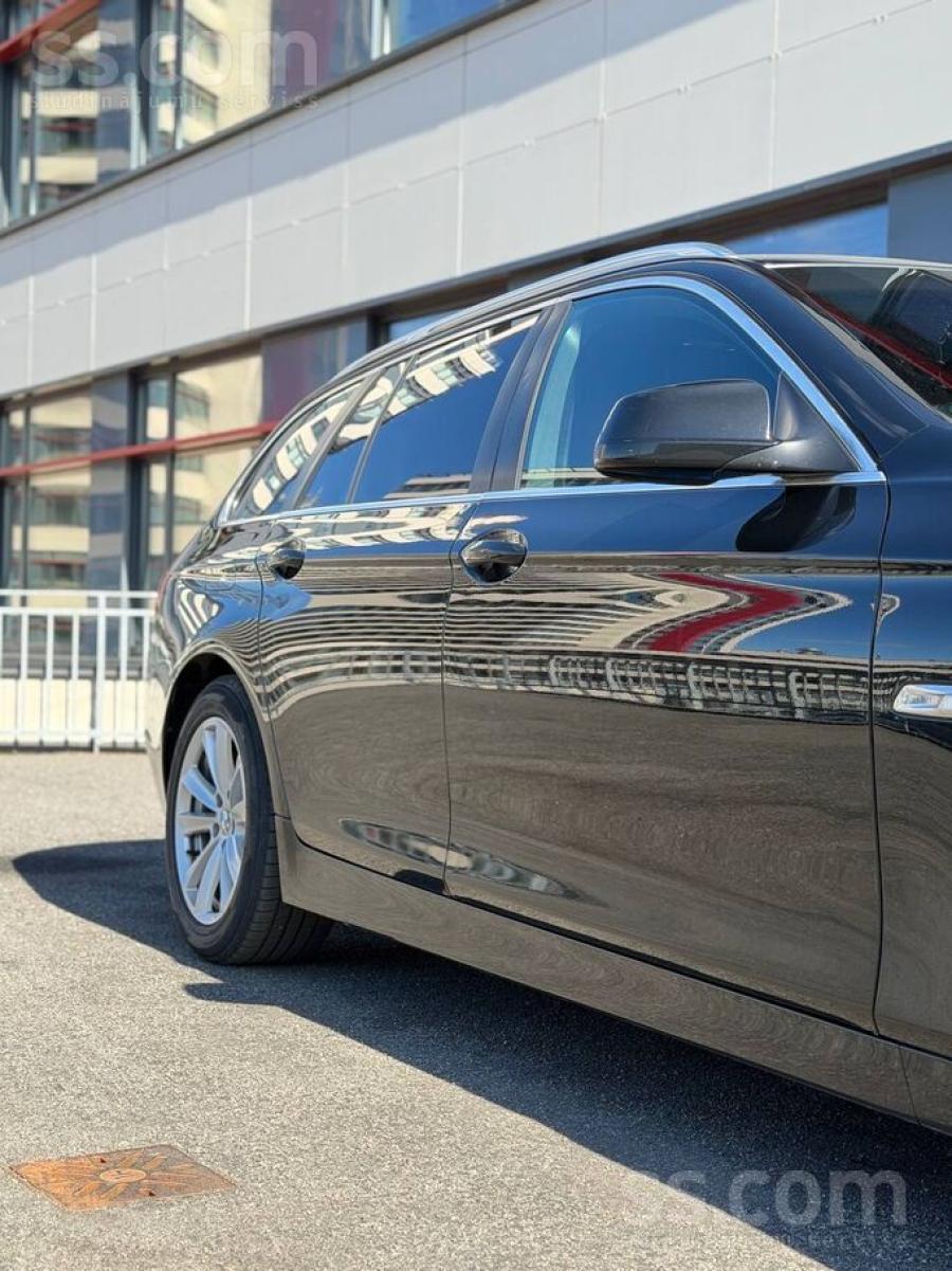 Black BMW 520 2012 in Riga, with an engine capacity of 2.00 L and mileage of 271 thousand km for 8790 €, photo 8 on AUTOMOTO.COM.LV
