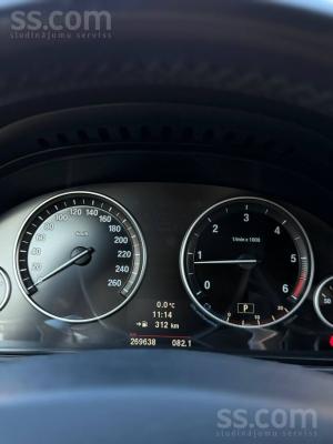 Black BMW 520 2012 in Riga, with an engine capacity of 2.00 L and mileage of 271 thousand km for 8790 €, photo 17 on AUTOMOTO.COM.LV