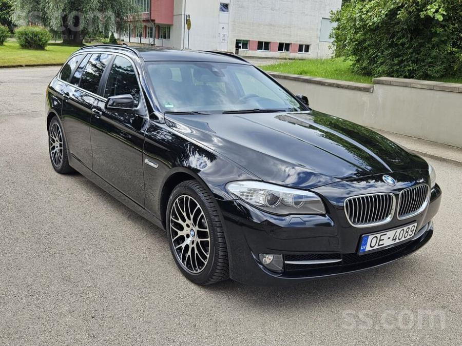 Черный БМВ 520 2012 в Екабпилс, объемом двигателя 2.00 л и пробегом 301 тыс. км за 8990 €, фото 5 на AUTOMOTO.COM.LV