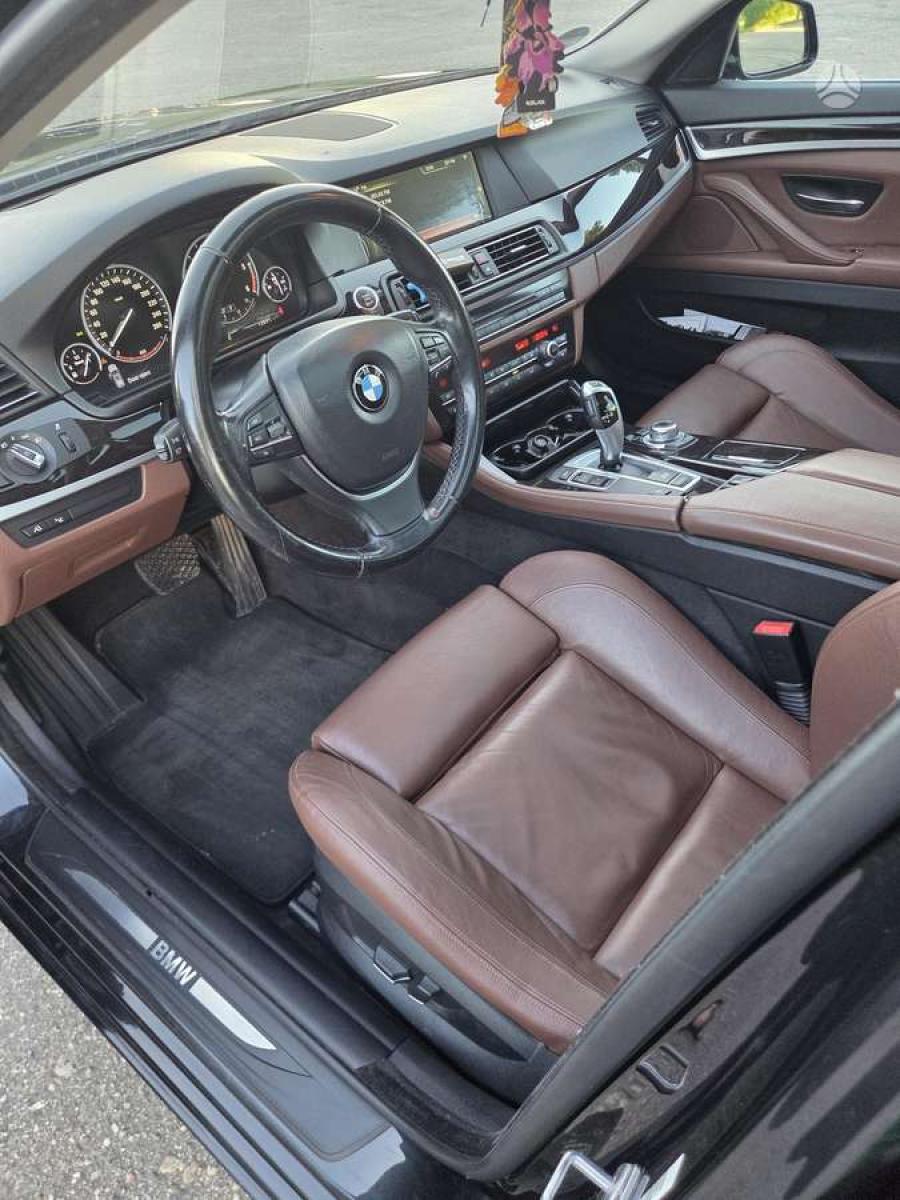Melns BMW 520 2012 Kauņa, ar dzinēja tilpumu 2.00 L un nobraukumu 230 tūkst. km par 8950 €, foto 8 vietnē AUTOMOTO.COM.LV