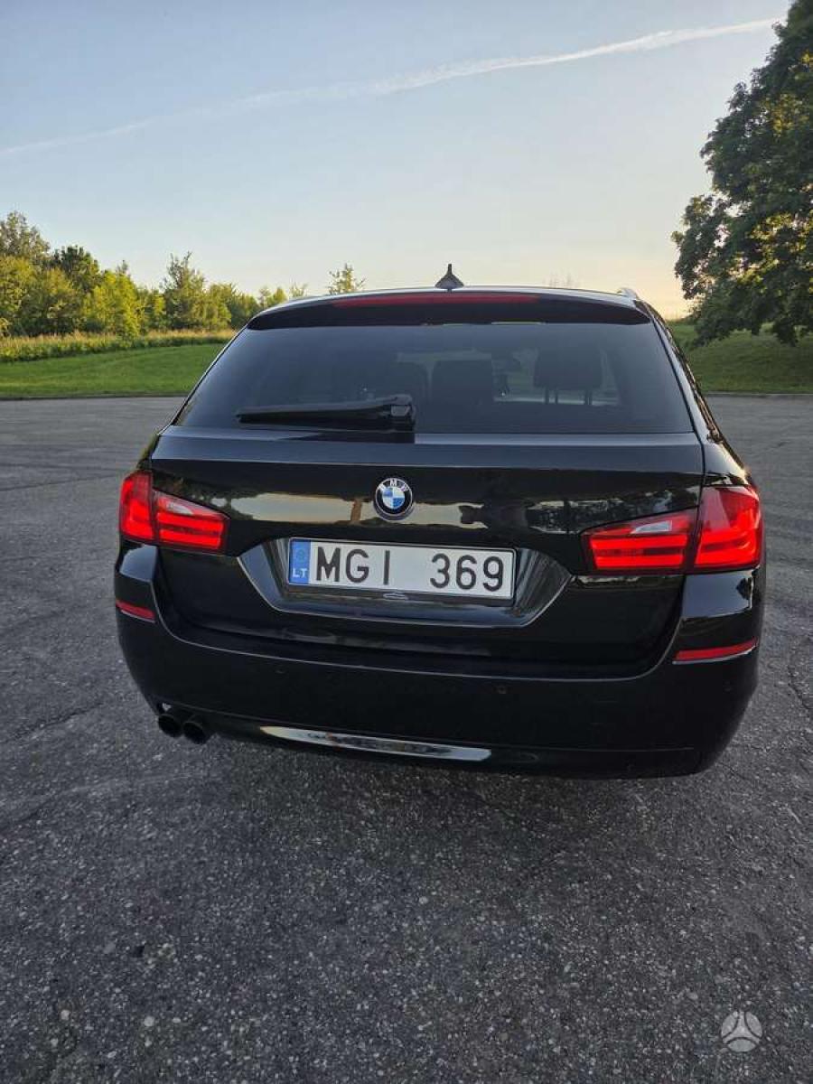 Melns BMW 520 2012 Kauņa, ar dzinēja tilpumu 2.00 L un nobraukumu 230 tūkst. km par 8950 €, foto 14 vietnē AUTOMOTO.COM.LV