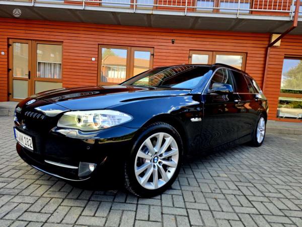 Melns BMW 520 2012 Marijampole, ar dzinēja tilpumu 2.00 L un nobraukumu 347 tūkst. km par 7400 €, foto 1 vietnē AUTOMOTO.COM.LV