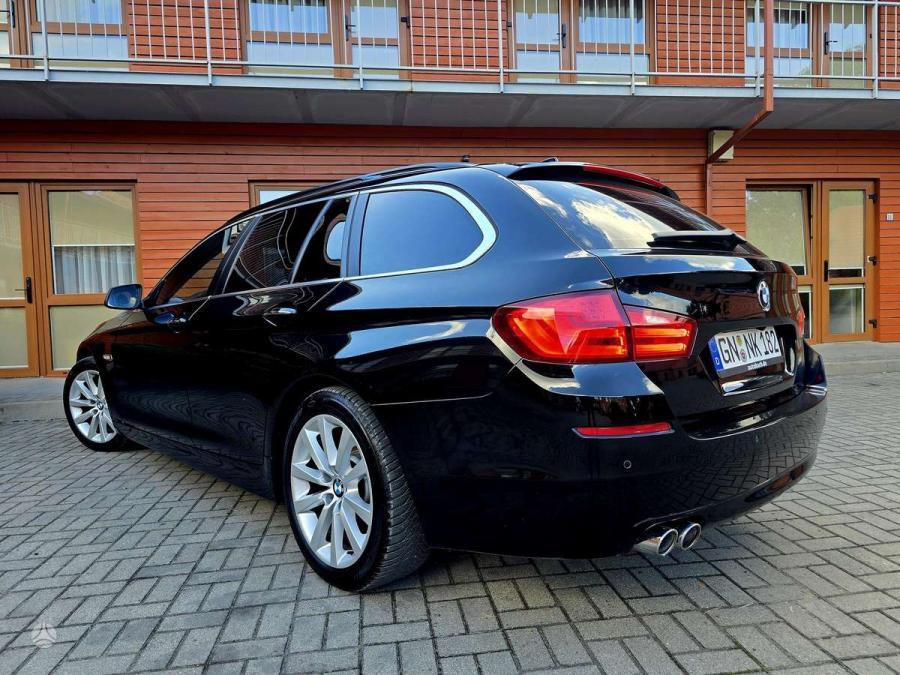Melns BMW 520 2012 Marijampole, ar dzinēja tilpumu 2.00 L un nobraukumu 347 tūkst. km par 7400 €, foto 9 vietnē AUTOMOTO.COM.LV