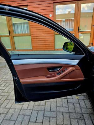Melns BMW 520 2012 Marijampole, ar dzinēja tilpumu 2.00 L un nobraukumu 347 tūkst. km par 7400 €, foto 14 vietnē AUTOMOTO.COM.LV