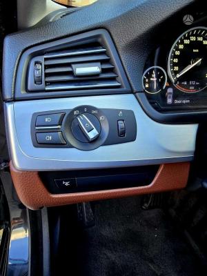 Melns BMW 520 2012 Marijampole, ar dzinēja tilpumu 2.00 L un nobraukumu 347 tūkst. km par 7400 €, foto 20 vietnē AUTOMOTO.COM.LV
