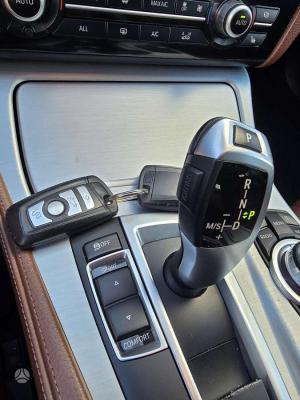 Melns BMW 520 2012 Marijampole, ar dzinēja tilpumu 2.00 L un nobraukumu 347 tūkst. km par 7400 €, foto 24 vietnē AUTOMOTO.COM.LV
