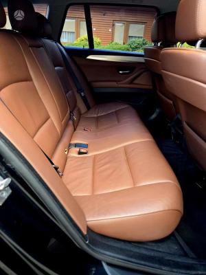 Melns BMW 520 2012 Marijampole, ar dzinēja tilpumu 2.00 L un nobraukumu 347 tūkst. km par 7400 €, foto 29 vietnē AUTOMOTO.COM.LV