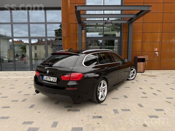 Melns BMW 520 2012 Cēsis, ar dzinēja tilpumu 2.00 L un nobraukumu 255 tūkst. km par 10750 €, foto 4 vietnē AUTOMOTO.COM.LV