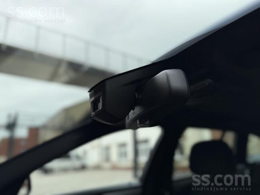 Black BMW 520 2012 in Cesis, with an engine capacity of 2.00 L and mileage of 255 thousand km for 10750 €, photo 18 on AUTOMOTO.COM.LV