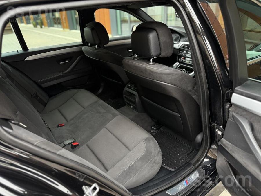 Black BMW 520 2012 in Cesis, with an engine capacity of 2.00 L and mileage of 255 thousand km for 10750 €, photo 20 on AUTOMOTO.COM.LV