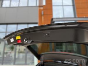 Black BMW 520 2012 in Cesis, with an engine capacity of 2.00 L and mileage of 255 thousand km for 10750 €, photo 21 on AUTOMOTO.COM.LV