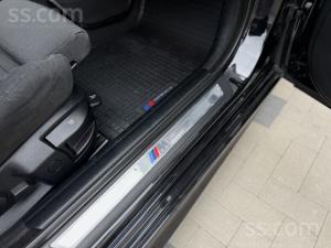 Black BMW 520 2012 in Cesis, with an engine capacity of 2.00 L and mileage of 255 thousand km for 10750 €, photo 24 on AUTOMOTO.COM.LV