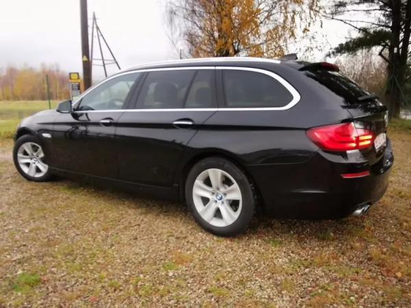 Black BMW 520 2012 in Kuldiga, with an engine capacity of 2.00 L and mileage of 241 thousand km for 11500 €, photo 3 on AUTOMOTO.COM.LV