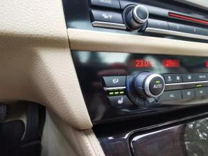Melns BMW 520 2012 Kuldīga, ar dzinēja tilpumu 2.00 L un nobraukumu 241 tūkst. km par 11500 €, foto 12 vietnē AUTOMOTO.COM.LV