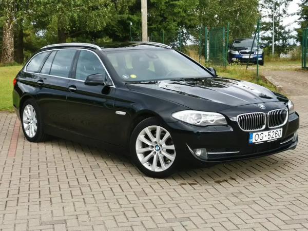 Black BMW 520 2012 in Kuldiga, with an engine capacity of 2.00 L and mileage of 289 thousand km for 7900 €, photo 2 on AUTOMOTO.COM.LV