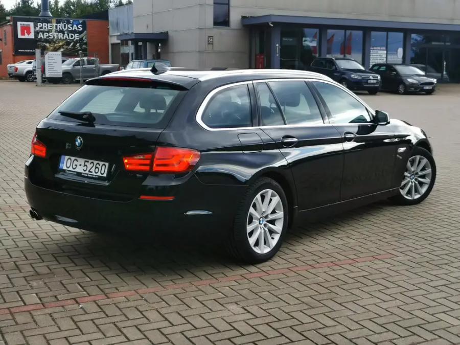 Melns BMW 520 2012 Kuldīga, ar dzinēja tilpumu 2.00 L un nobraukumu 289 tūkst. km par 7900 €, foto 4 vietnē AUTOMOTO.COM.LV