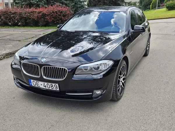 Black BMW 520 2012 in Jekabpils, with an engine capacity of 2.00 L and mileage of 301 thousand km for 7000 €, photo 2 on AUTOMOTO.COM.LV