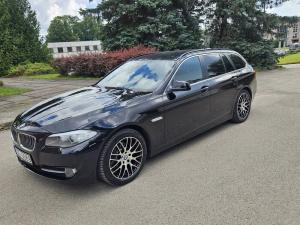 Melns BMW 520 2012 Jēkabpils, ar dzinēja tilpumu 2.00 L un nobraukumu 301 tūkst. km par 7000 €, foto 11 vietnē AUTOMOTO.COM.LV