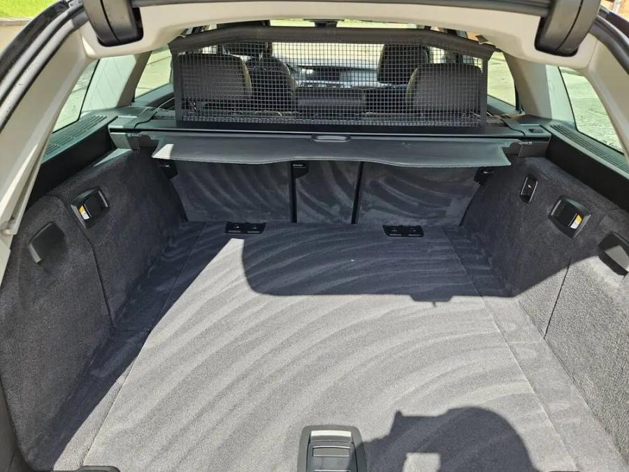 Melns BMW 520 2012 Jēkabpils, ar dzinēja tilpumu 2.00 L un nobraukumu 301 tūkst. km par 7000 €, foto 18 vietnē AUTOMOTO.COM.LV