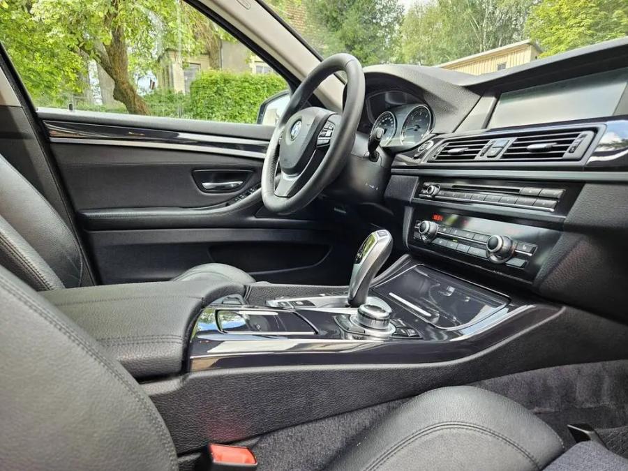 Melns BMW 520 2012 Jēkabpils, ar dzinēja tilpumu 2.00 L un nobraukumu 301 tūkst. km par 7000 €, foto 22 vietnē AUTOMOTO.COM.LV