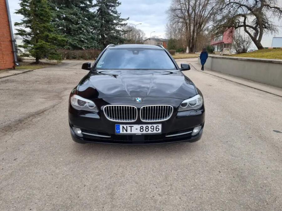 Melns BMW 520 2012 Jēkabpils, ar dzinēja tilpumu 2.00 L un nobraukumu 276 tūkst. km par 11450 €, foto 3 vietnē AUTOMOTO.COM.LV