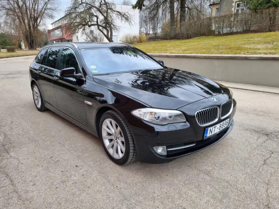Melns BMW 520 2012 Jēkabpils, ar dzinēja tilpumu 2.00 L un nobraukumu 276 tūkst. km par 11450 €, foto 4 vietnē AUTOMOTO.COM.LV
