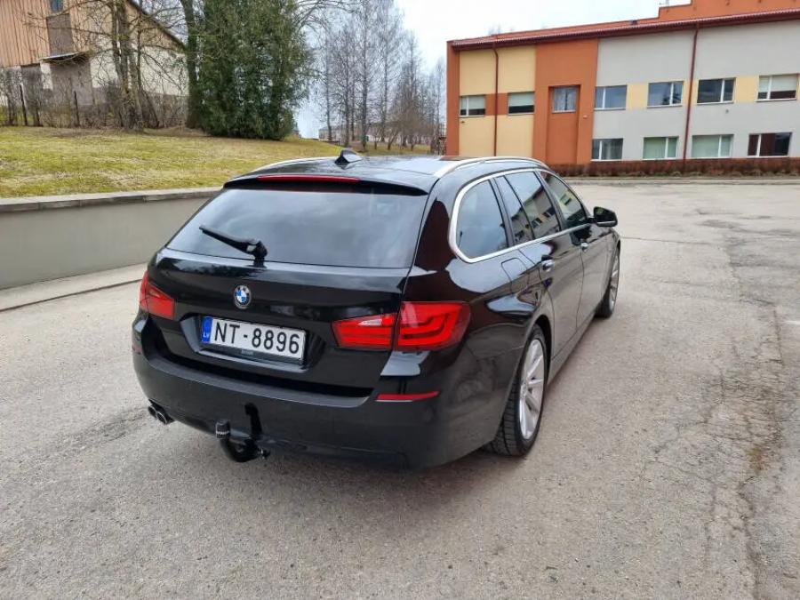Melns BMW 520 2012 Jēkabpils, ar dzinēja tilpumu 2.00 L un nobraukumu 276 tūkst. km par 11450 €, foto 6 vietnē AUTOMOTO.COM.LV