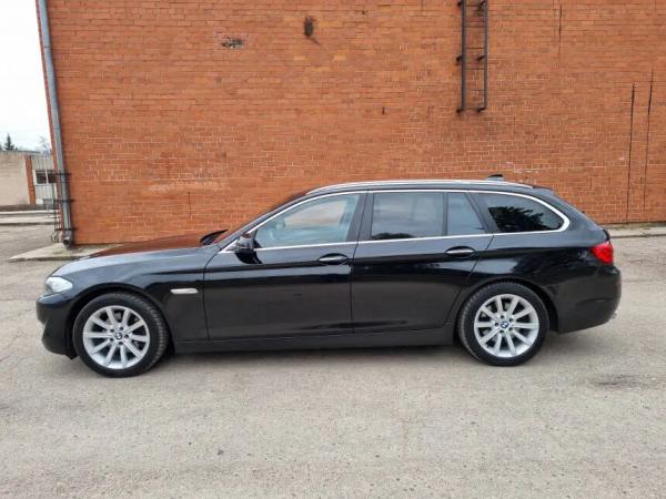 Black BMW 520 2012 in Jekabpils, with an engine capacity of 2.00 L and mileage of 276 thousand km for 11450 €, photo 8 on AUTOMOTO.COM.LV