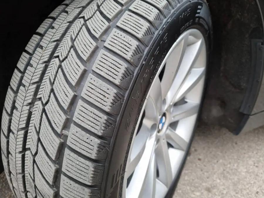 Melns BMW 520 2012 Jēkabpils, ar dzinēja tilpumu 2.00 L un nobraukumu 276 tūkst. km par 11450 €, foto 28 vietnē AUTOMOTO.COM.LV