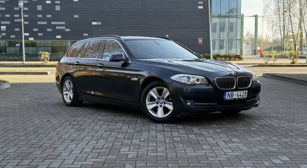 Melns BMW 520 2012 Jelgava, ar dzinēja tilpumu 2.00 L un nobraukumu 298 tūkst. km par 8900 €, foto 2 vietnē AUTOMOTO.COM.LV
