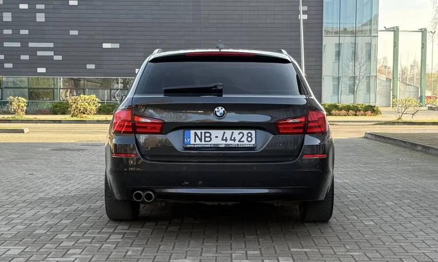 Melns BMW 520 2012 Jelgava, ar dzinēja tilpumu 2.00 L un nobraukumu 298 tūkst. km par 8900 €, foto 7 vietnē AUTOMOTO.COM.LV