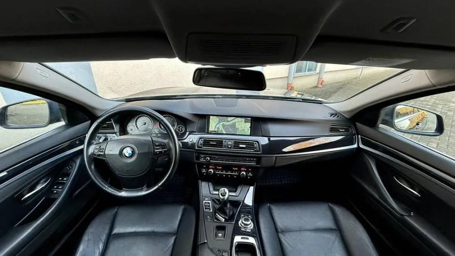 Melns BMW 520 2012 Jelgava, ar dzinēja tilpumu 2.00 L un nobraukumu 298 tūkst. km par 8900 €, foto 10 vietnē AUTOMOTO.COM.LV