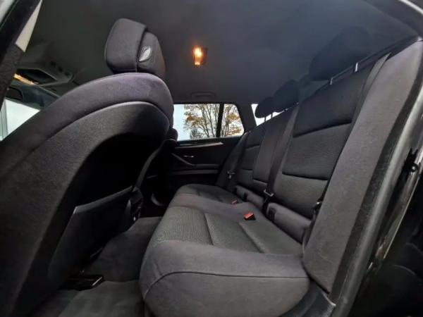 Black BMW 520 2012 in Riga, with an engine capacity of 2.00 L and mileage of 275 thousand km for 8990 €, photo 6 on AUTOMOTO.COM.LV
